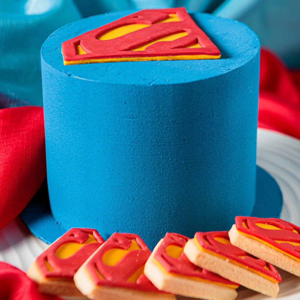 small superman cake